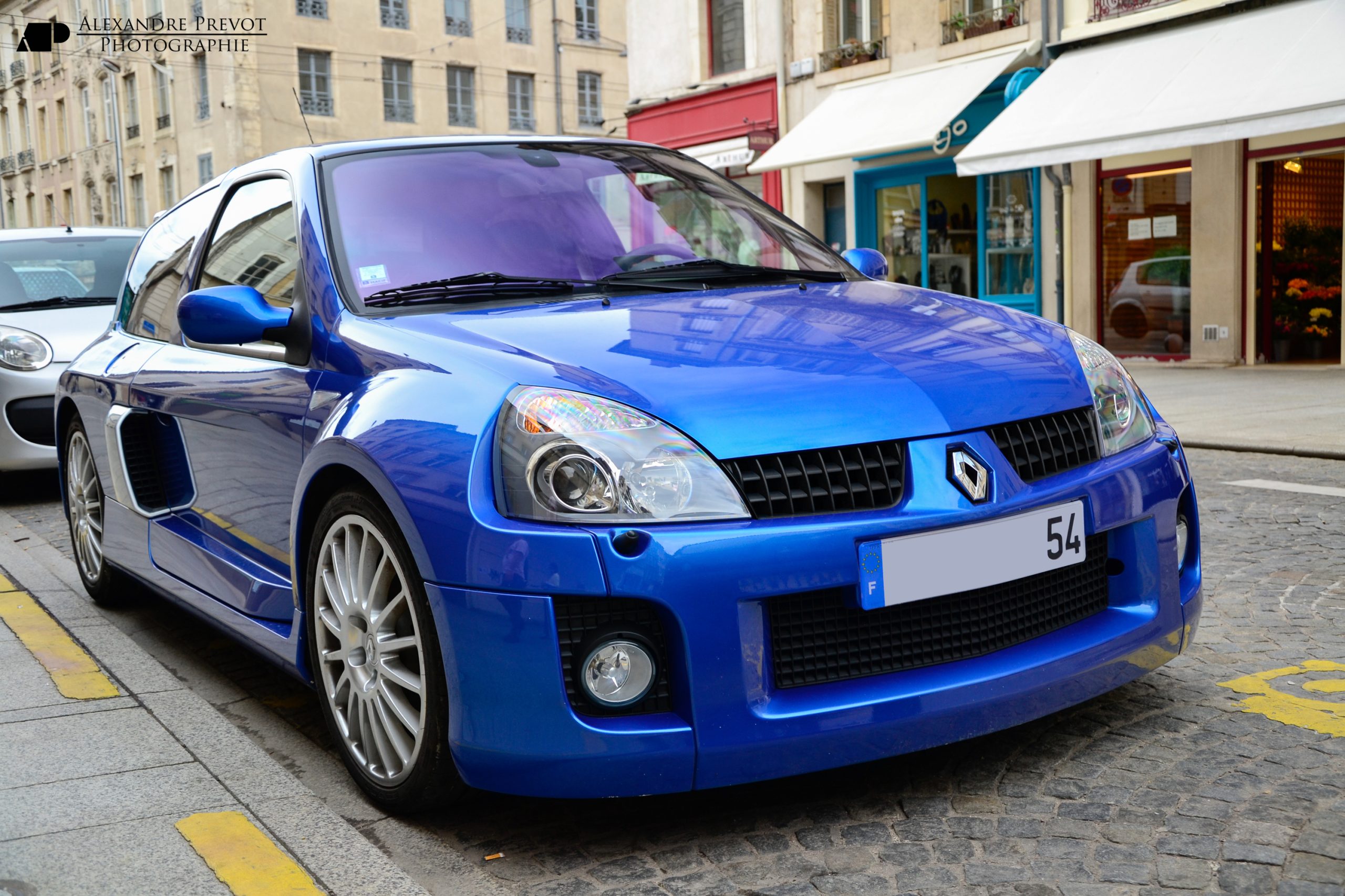 Renault Sport Clio V6: The Latest Mid-Engine Hot Hatch Ever - AyyPedal